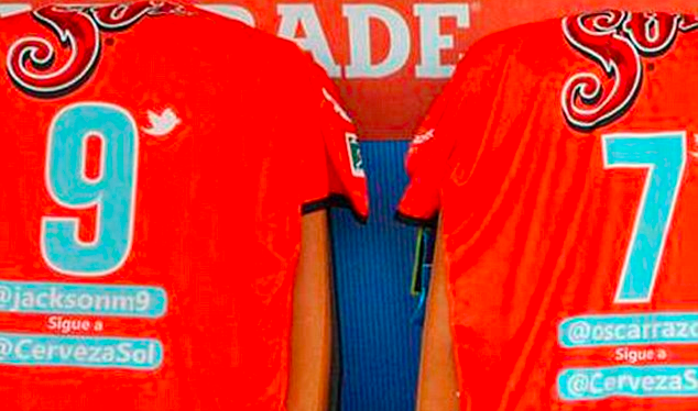 Mexican soccer team replaces players’ names with Twitter handles