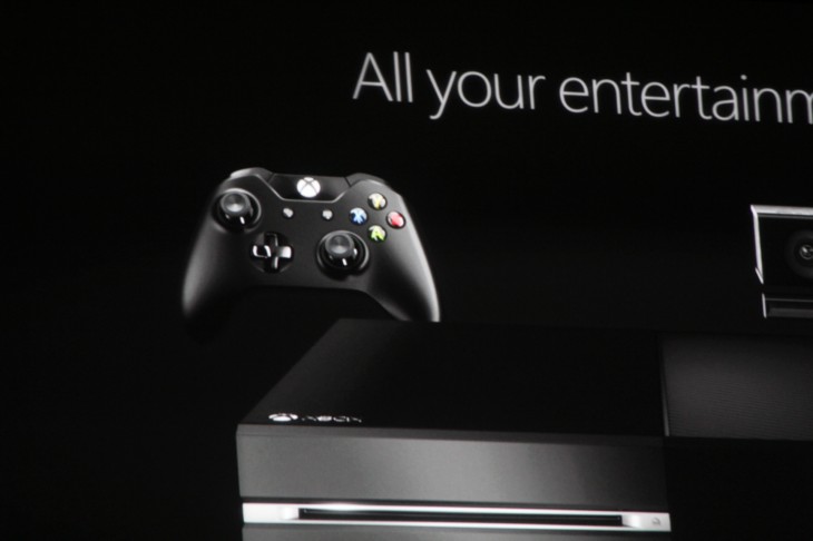 Microsoft introduces new controller for Xbox One console with ...