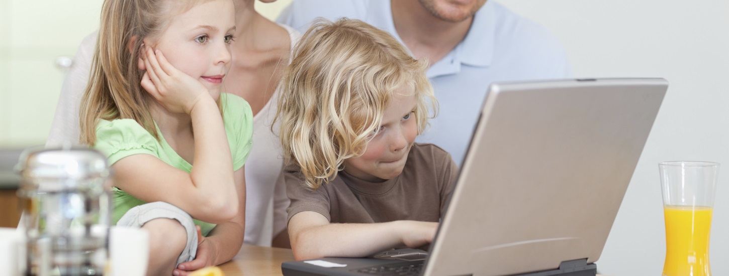 How much screen time should your children get a day?