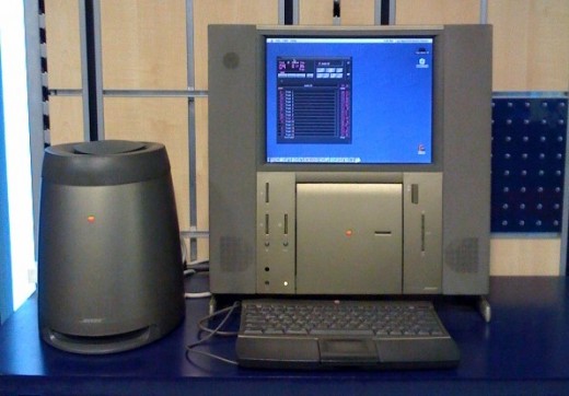 30 years in 33 photos: A Visual History of the Apple Mac