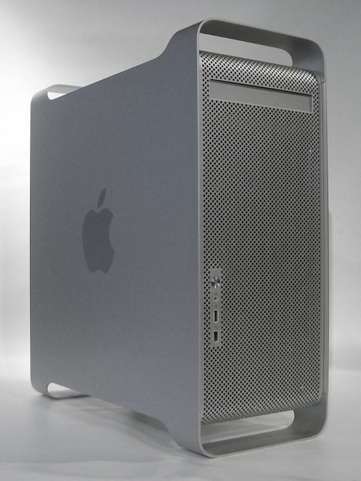 30 years in 33 photos: A Visual History of the Apple Mac