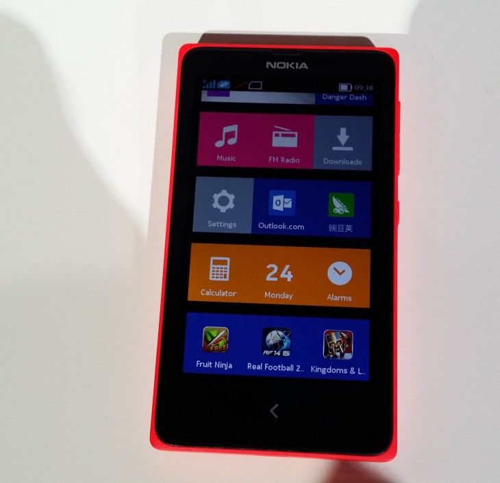 Hands-on with the Nokia X Android-based Smartphone