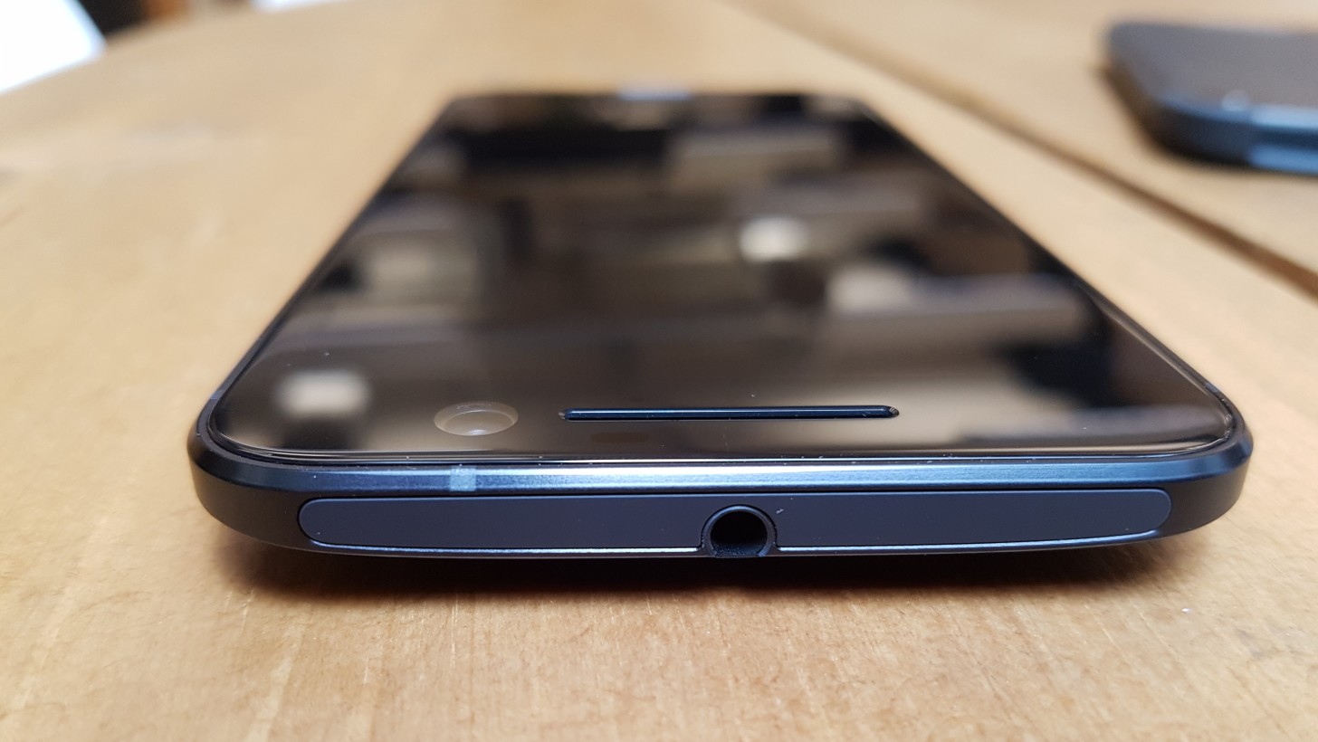 HTC 10 brings back UltraPixel camera and aims to simplify Android