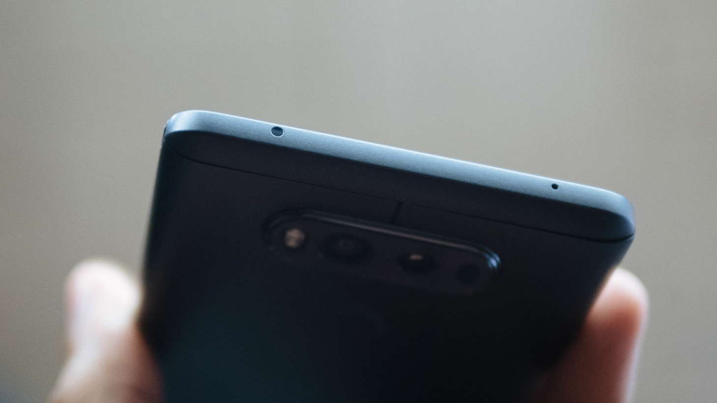 LG's V20 is a multimedia beast with a removable battery