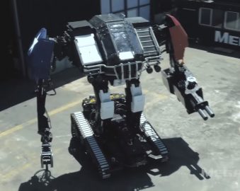 Giant robot fighting is finally here as America and Japan do battle