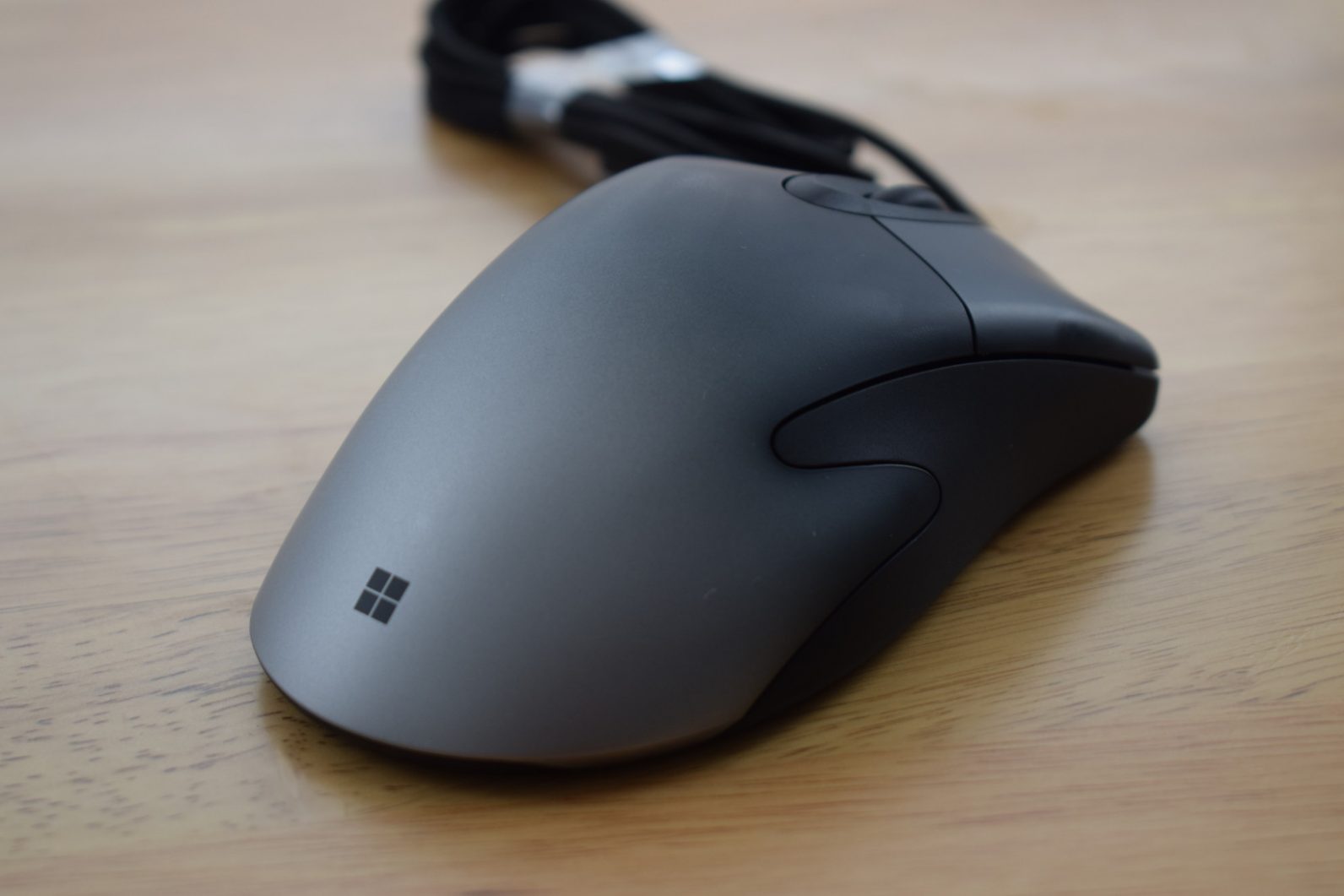 Review: The Microsoft Pro Intellimouse is a really, really lovely mouse