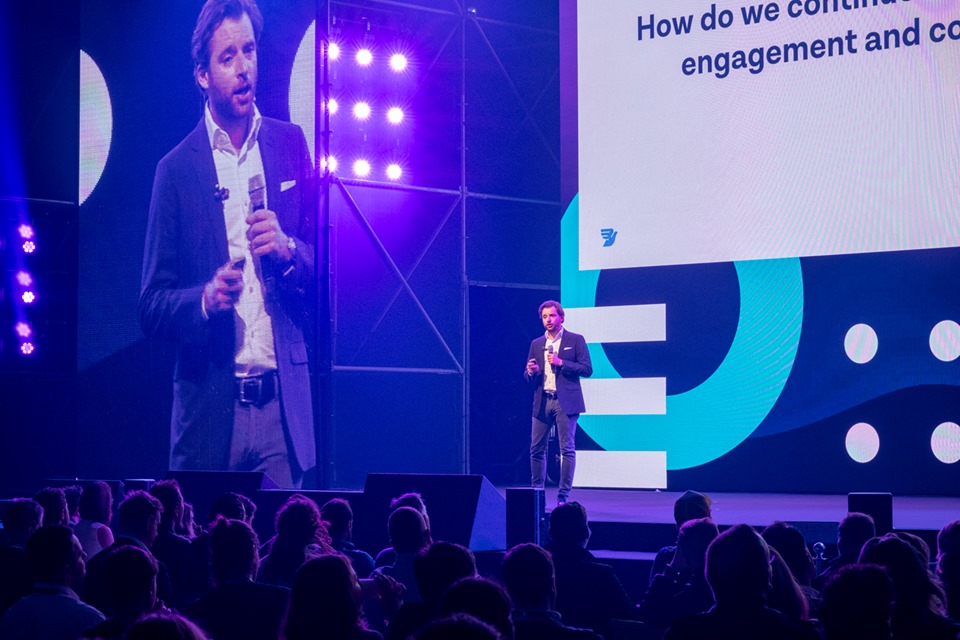 Step-by-step guide on how to start speaking at tech conferences