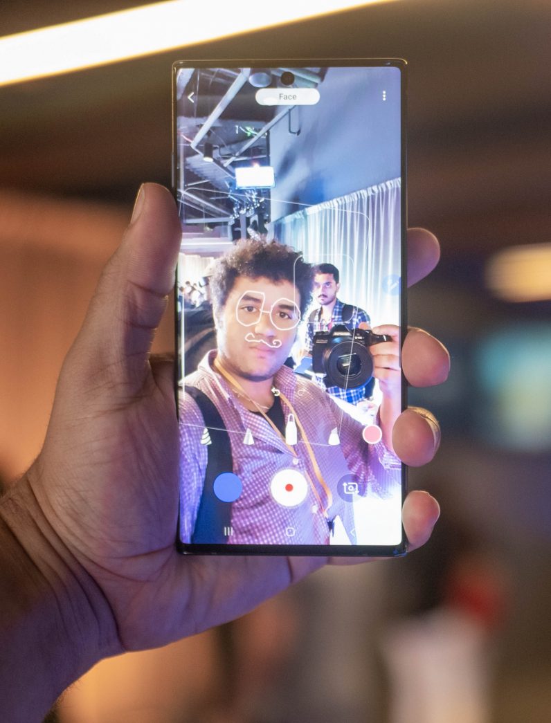 The Galaxy Note 10's new S Pen is a magic wand for your phone