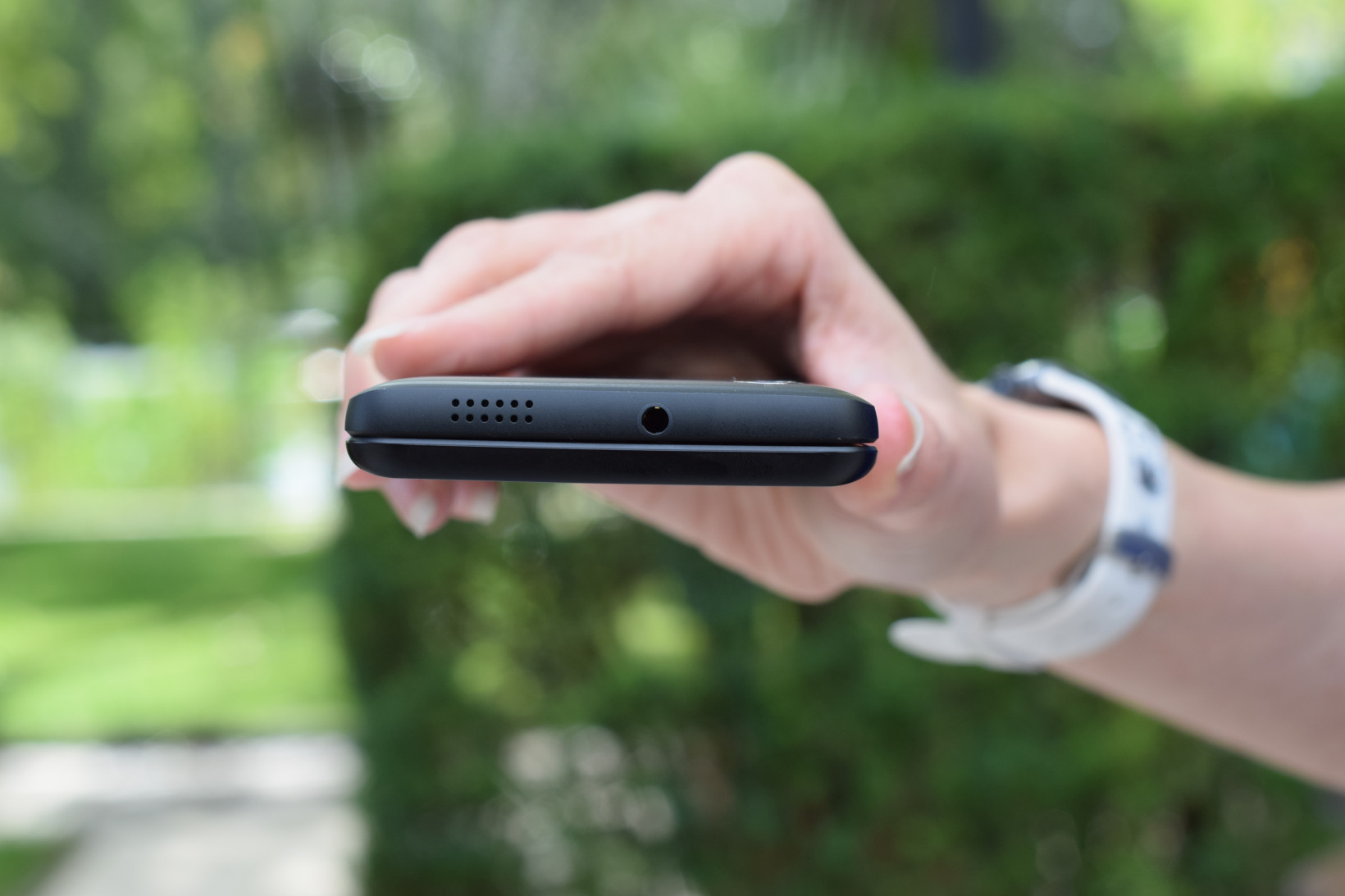 The F(x)tec Pro 1 proves there’s room for keyboard slider phones in 2019