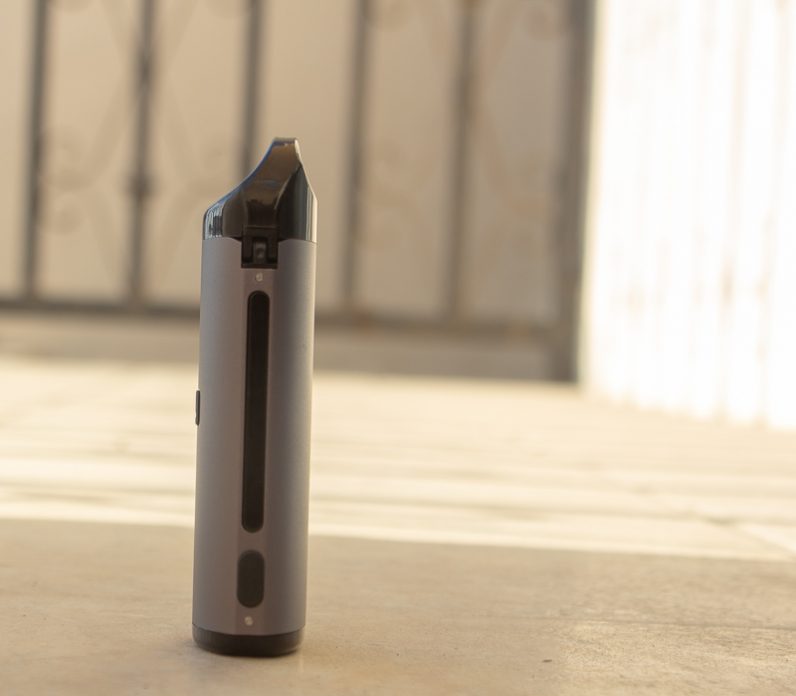 Review: The Atomic9 is an amazing loose-leaf vape under $60