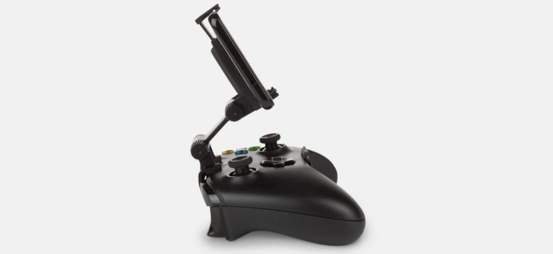 Microsoft is hawking controller clips for phones ahed of Project xCloud