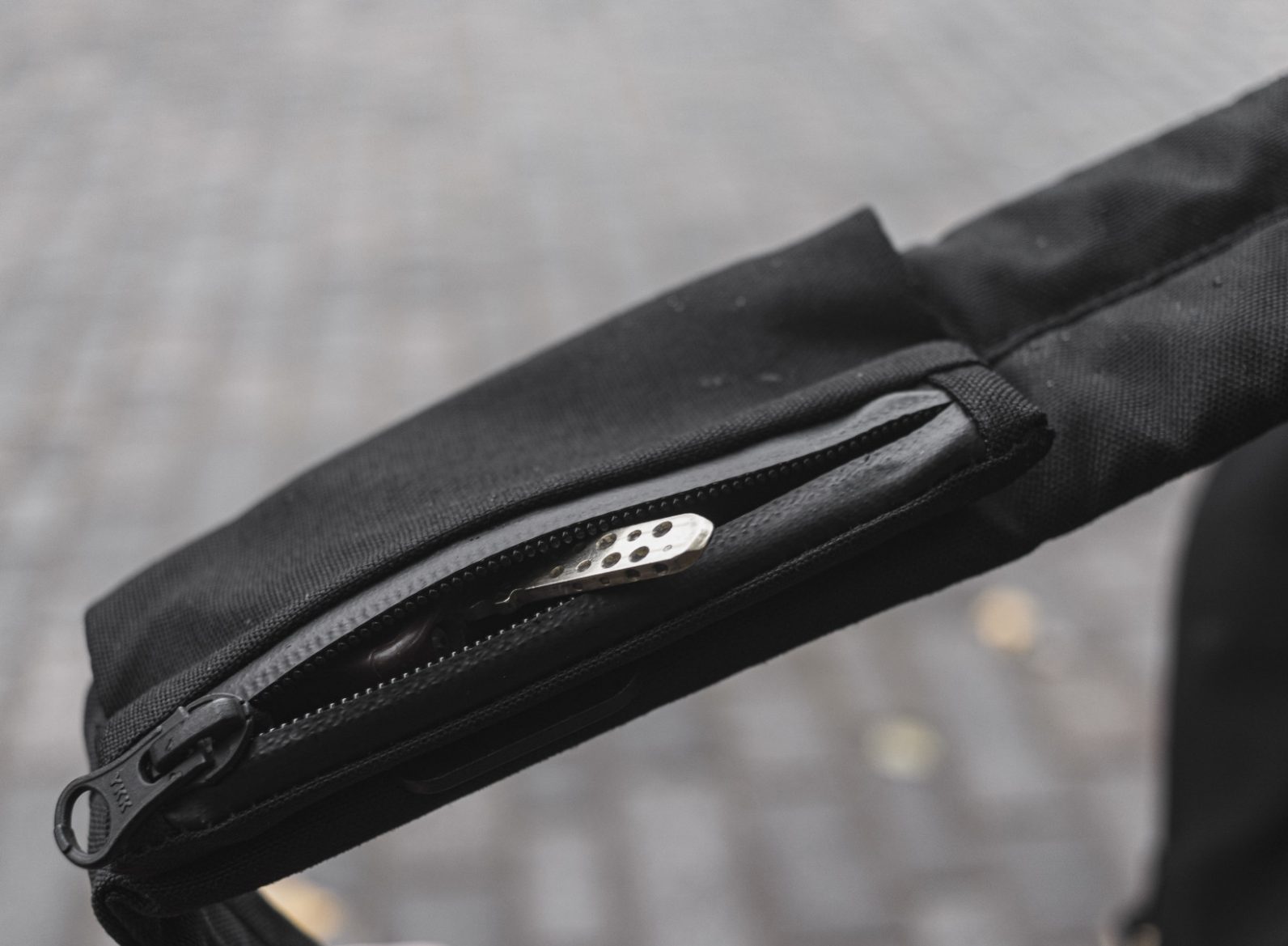 Huru’s new backpack is spacious enough for your many, many gadgets