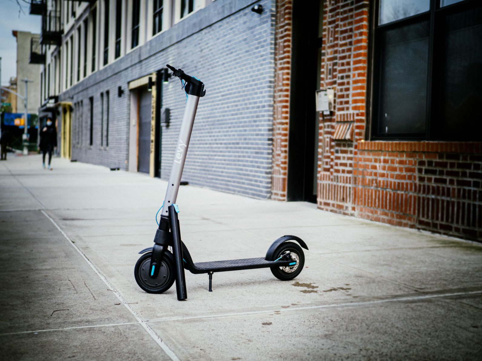 Review: The Levy electric scooter packs swappable batteries and ...