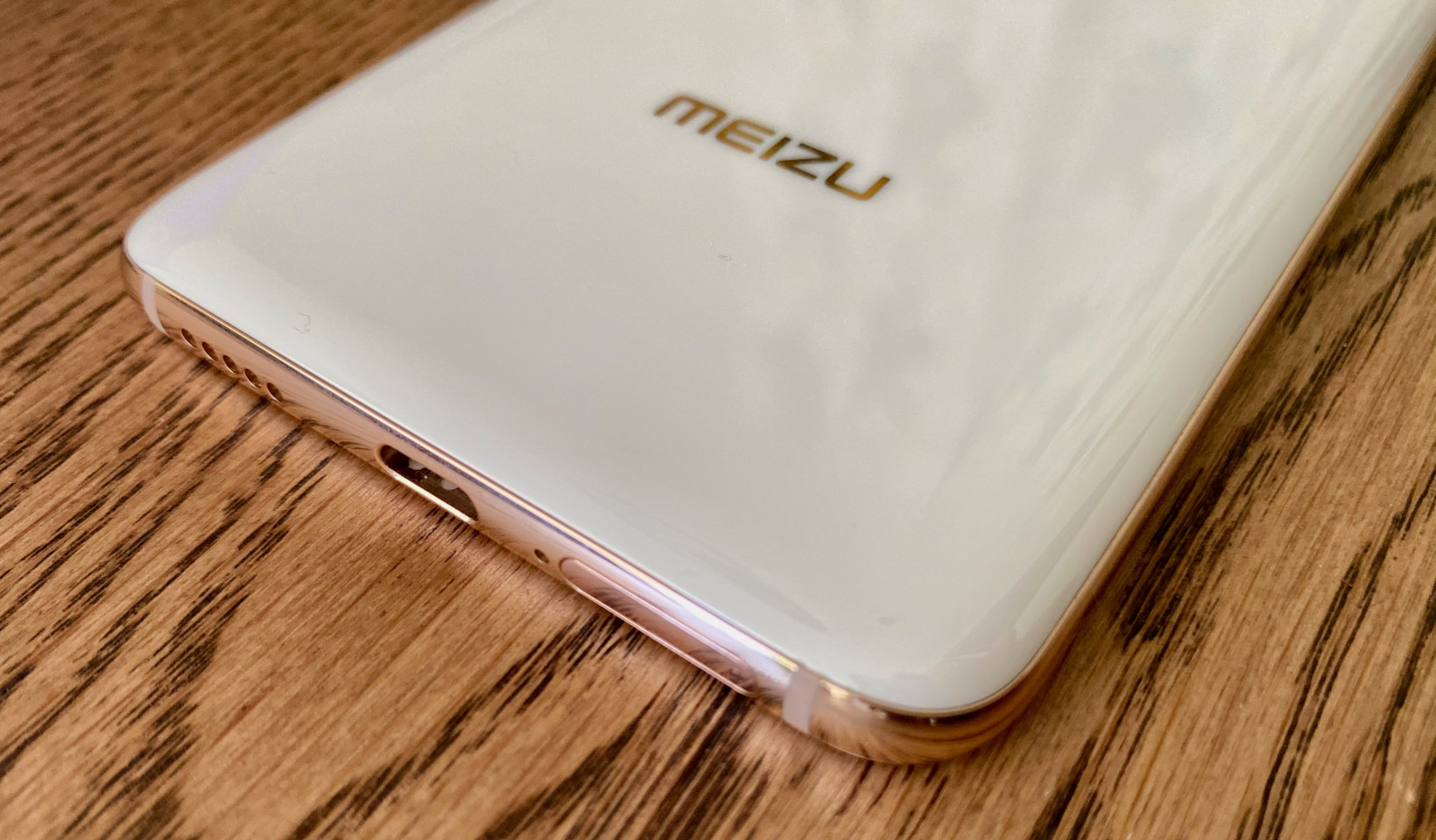 6 things I learned about the Meizu 17 Pro’s design after our steamy ...
