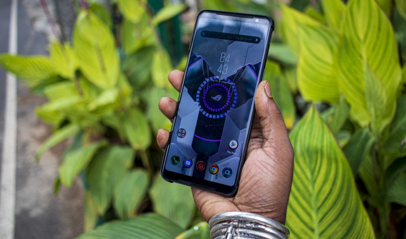ASUS’ powerful ROG 3 made me fall in love with mobile gaming again