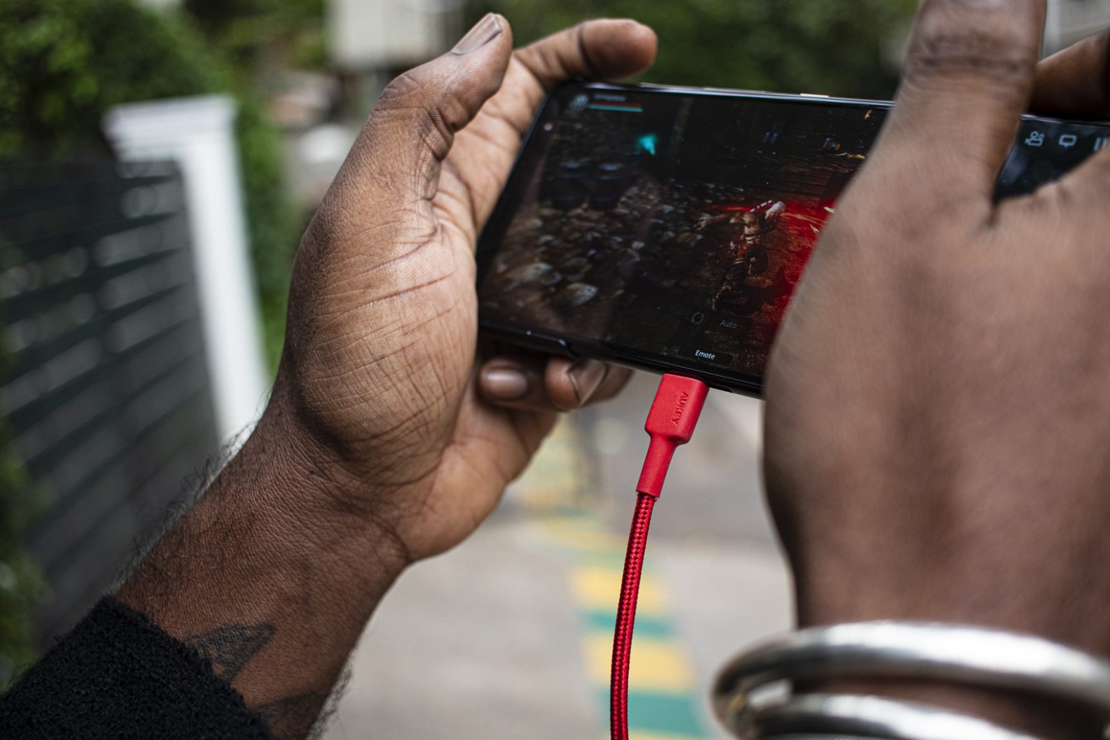 ASUS’ powerful ROG 3 made me fall in love with mobile gaming again