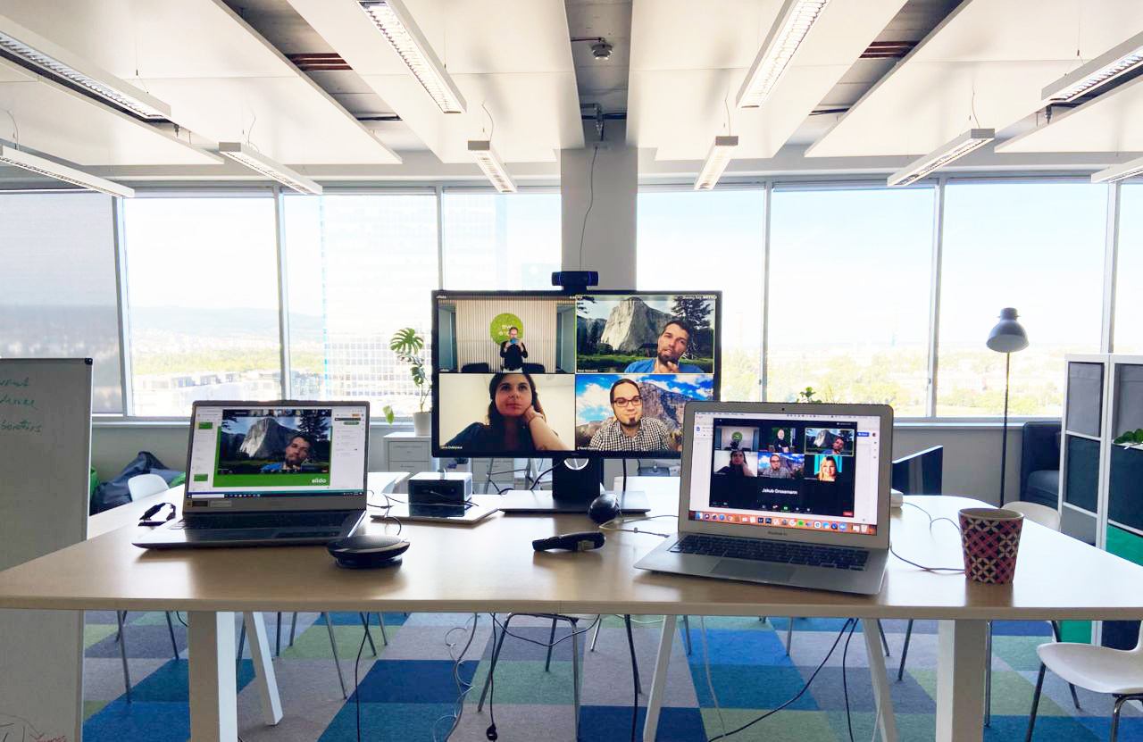 15 tips for hosting a virtual offsite for your remote team