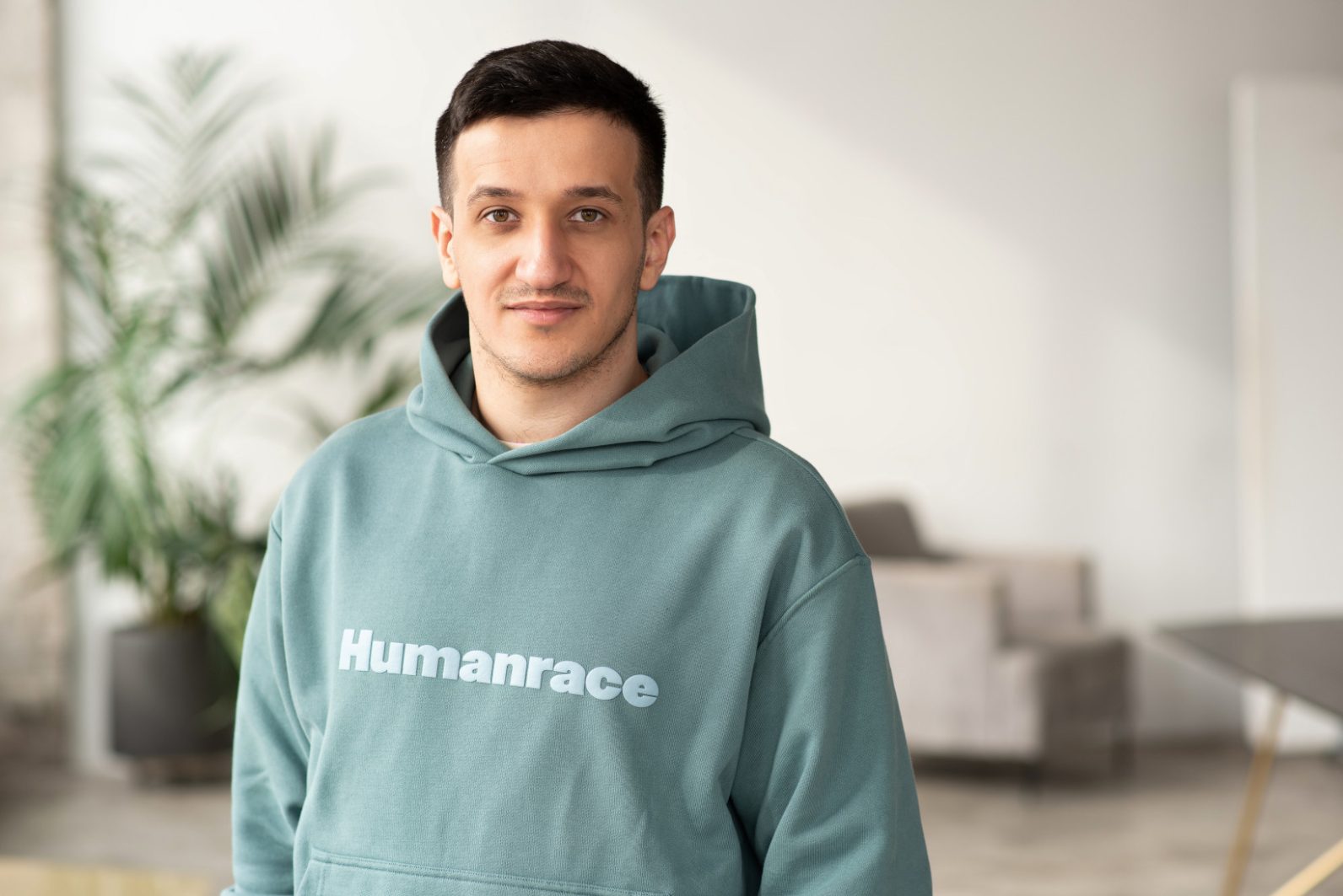 Insect farming startup targets pet food as gateway to human grub