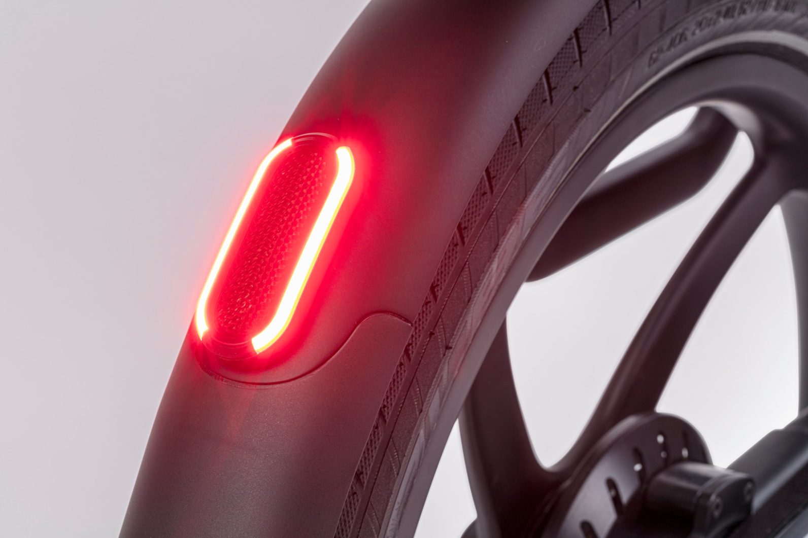 Gocycle releases first pics of F1-inspired folding cargo ebikes